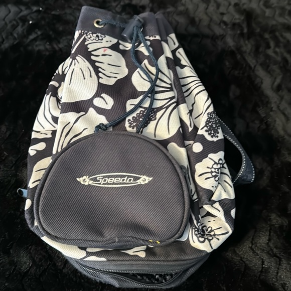 Speedo | Bags | Speedo Navy And White Floral Pattern Swim Bag | Poshmark